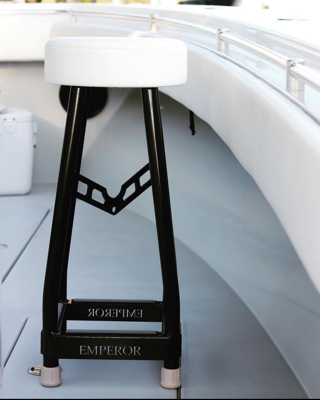 Blacktip Fabrication Emperor Stool – Tailwater Outfitters